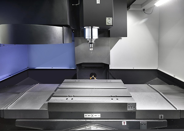 Dormac CNC Solutions - Verticale freesmachine DN Solutions DEM 4000 ...