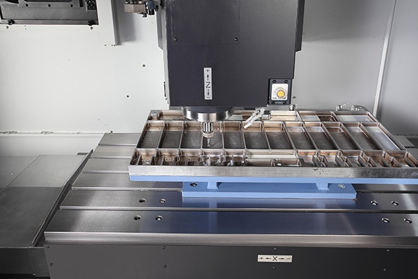 Dormac CNC Solutions - Verticale freesmachine DNM 750 - DNM 750L ...